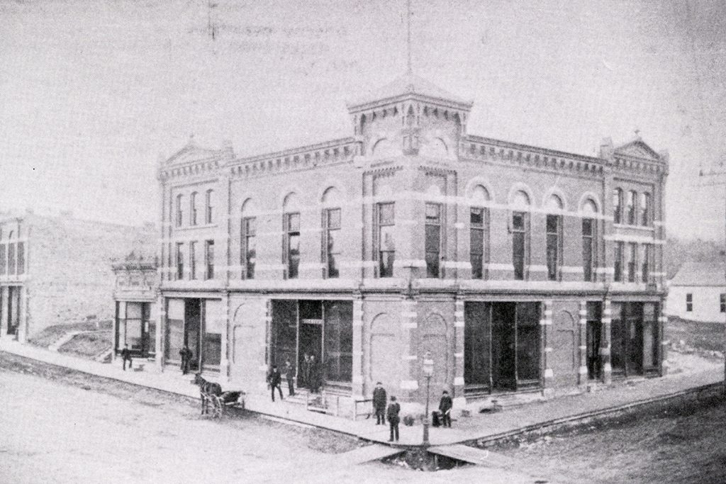 The surprising history of The First National Bank in Sioux Falls